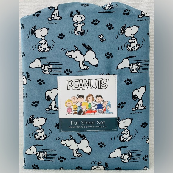 Peanuts | Bedding | Peanuts Snoopy Happy Feet Sheet Set Full | Poshmark